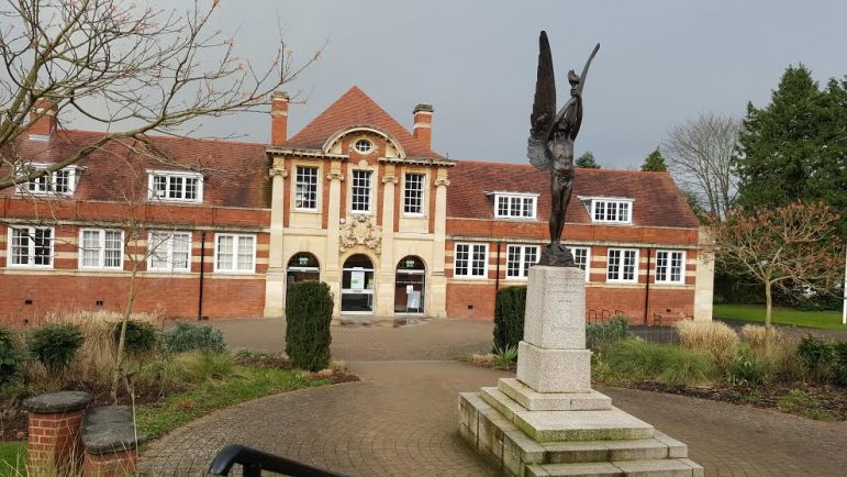 Malvern, Tenbury and Upton libraries to remain open during lockdown ...