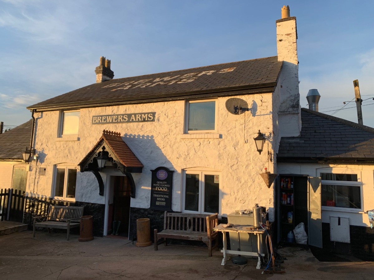How the community is pulling together to keep West Malvern pub open ...
